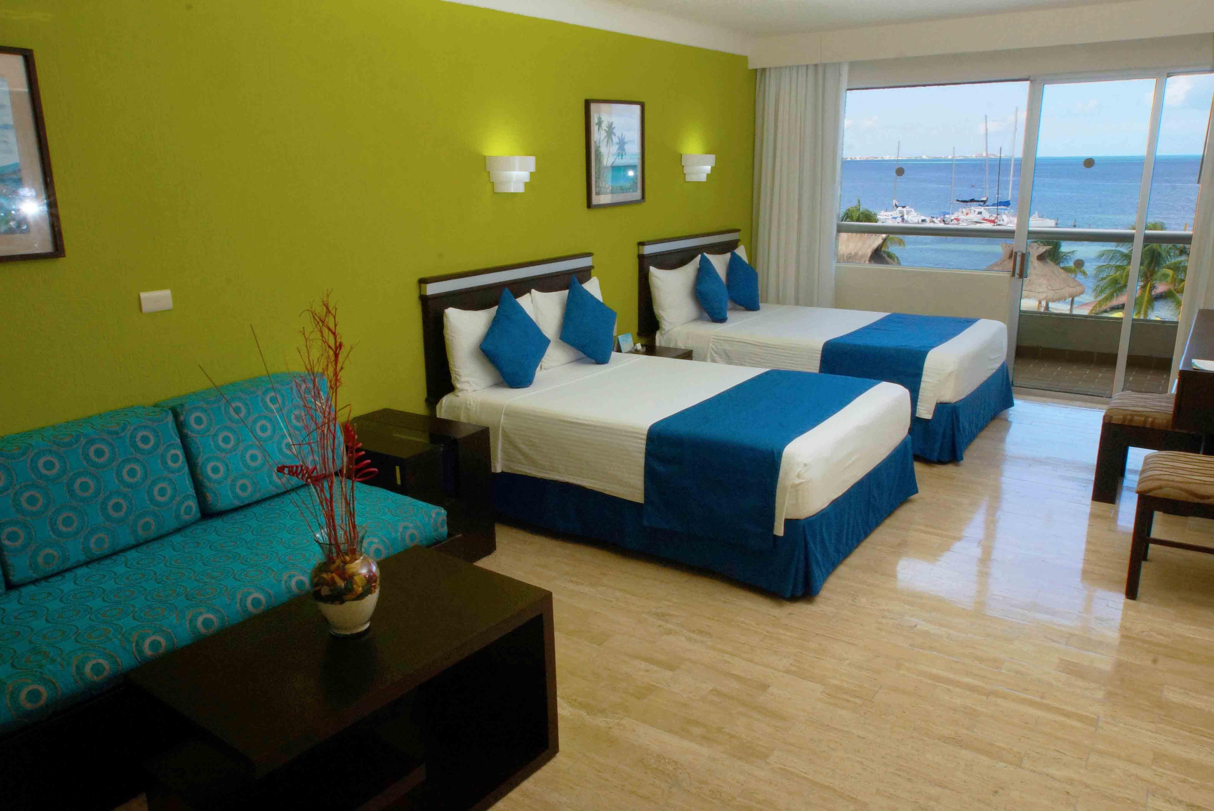AQUAMARINA BEACH RESORT CANCÚN