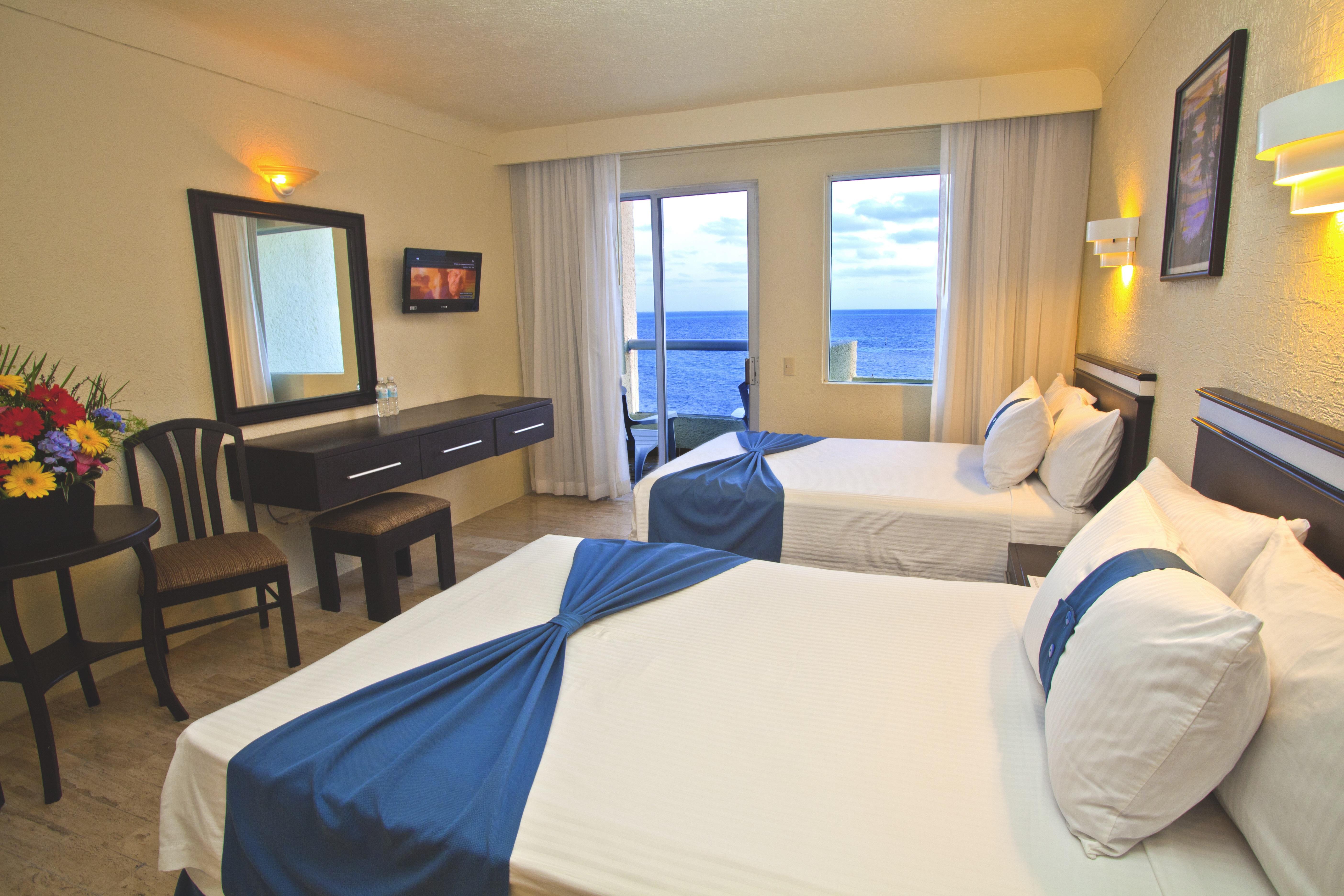 AQUAMARINA BEACH RESORT CANCÚN